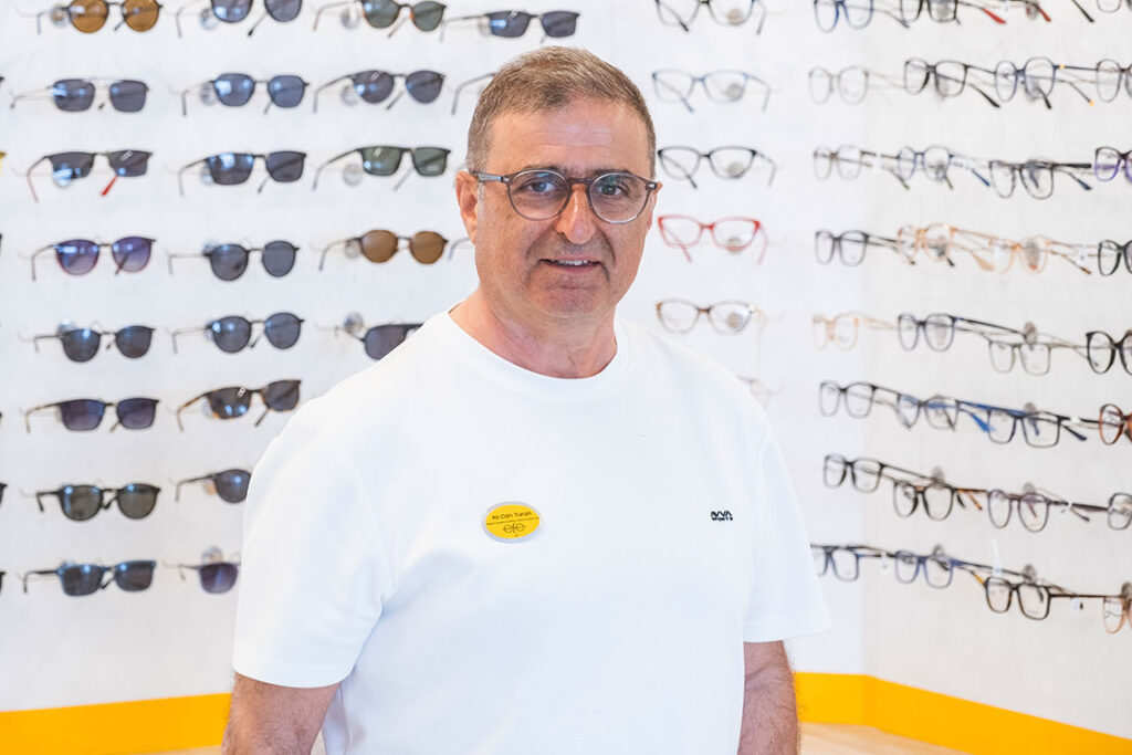 Ekibimiz – Efe Optik Kuşadası